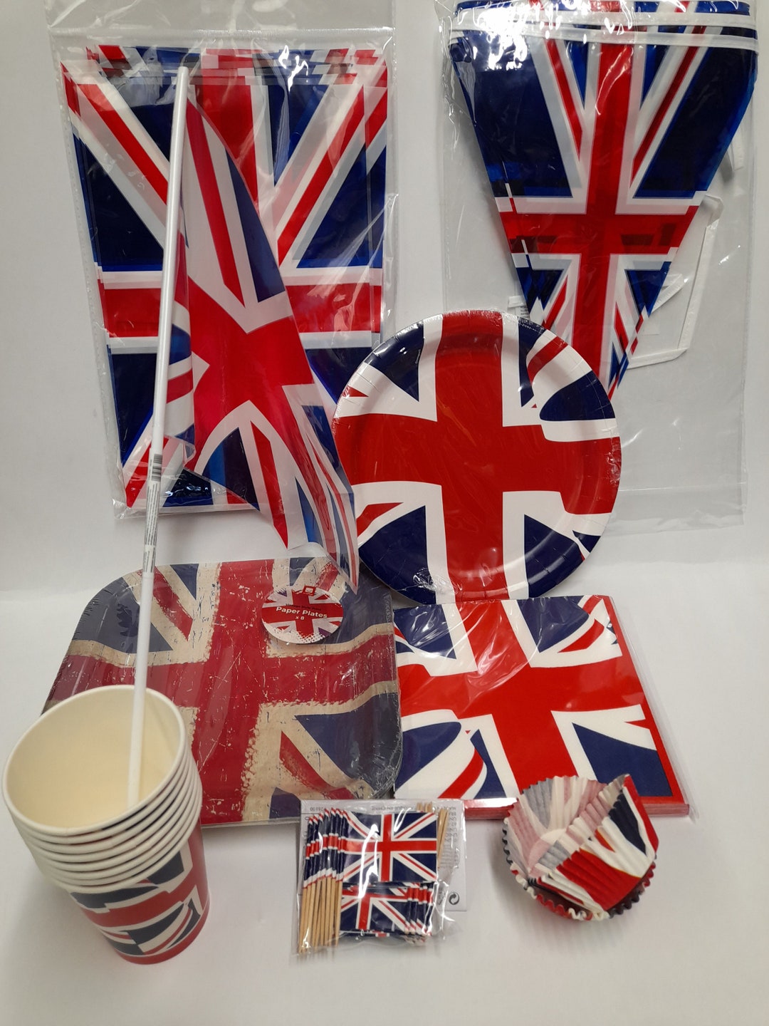 Union Jack Party Tableware Paper Plates Paper Napkins Cups Tablecloth ...