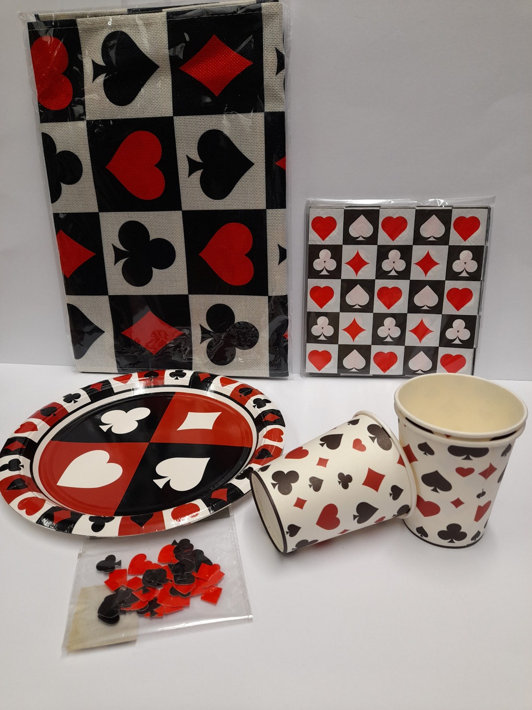 Casino Las Vegas Poker Party Paper Partyware Items. Includes Paper ...