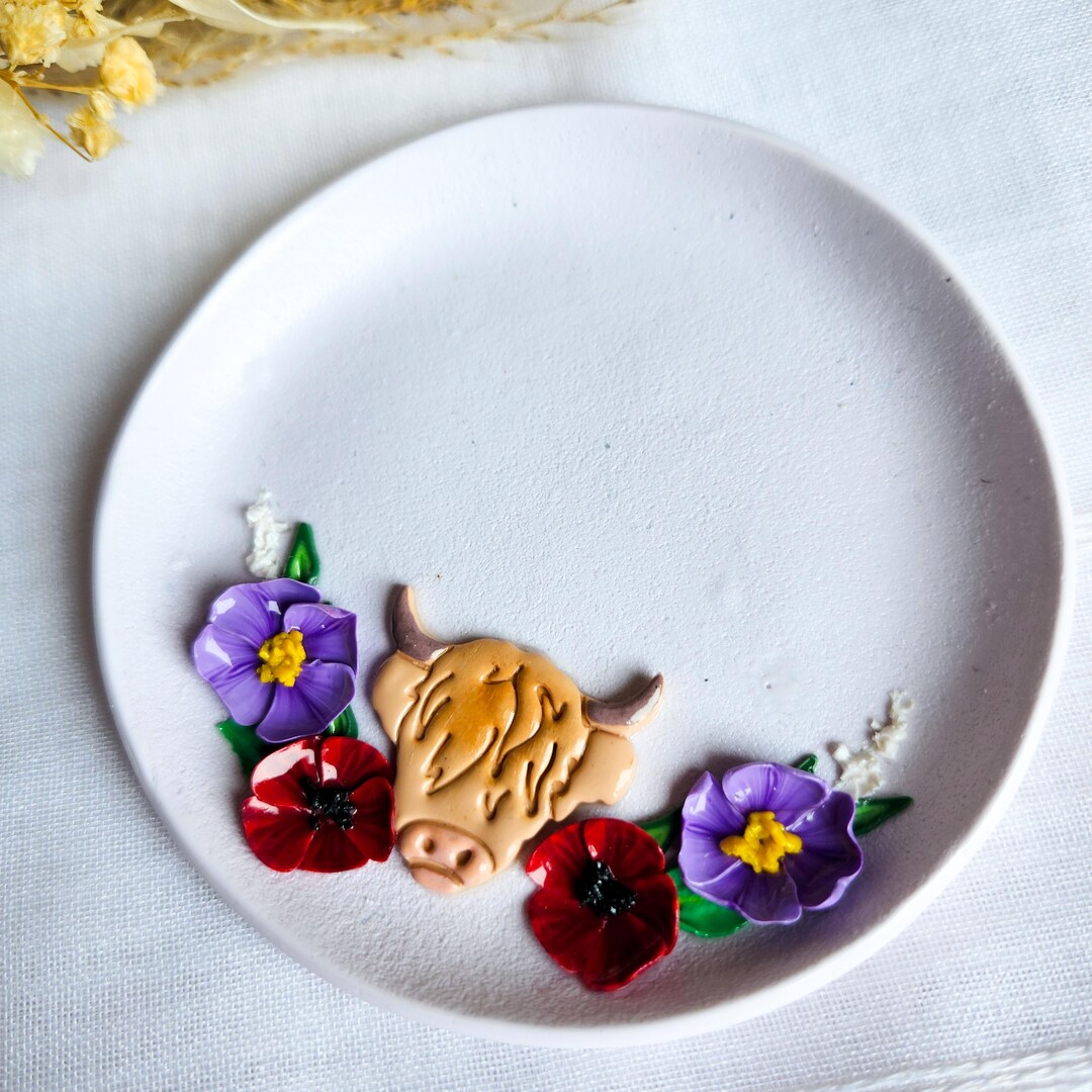 Highland Cow Trinket Dish || Handmade Polymer Clay - Etsy