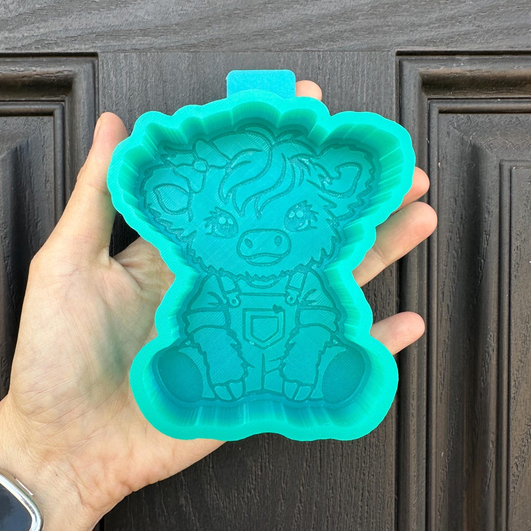 Baby Highland Cow in Overalls Freshie Mold, Cow Freshie Mold, Freshie ...