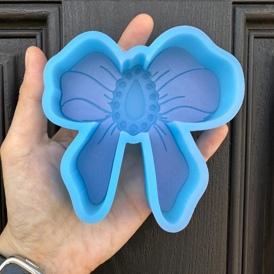 Concho Bow Freshie Mold, Bow Silicone Mold, Freshie Silicone Molds ...