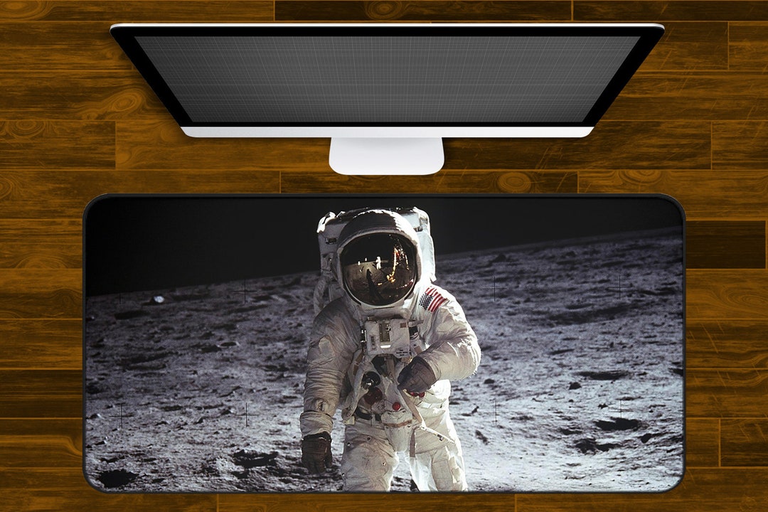 Space Astronaut Office Mat Desk Mat Modern Desk Mat Work Decor Deskmat ...