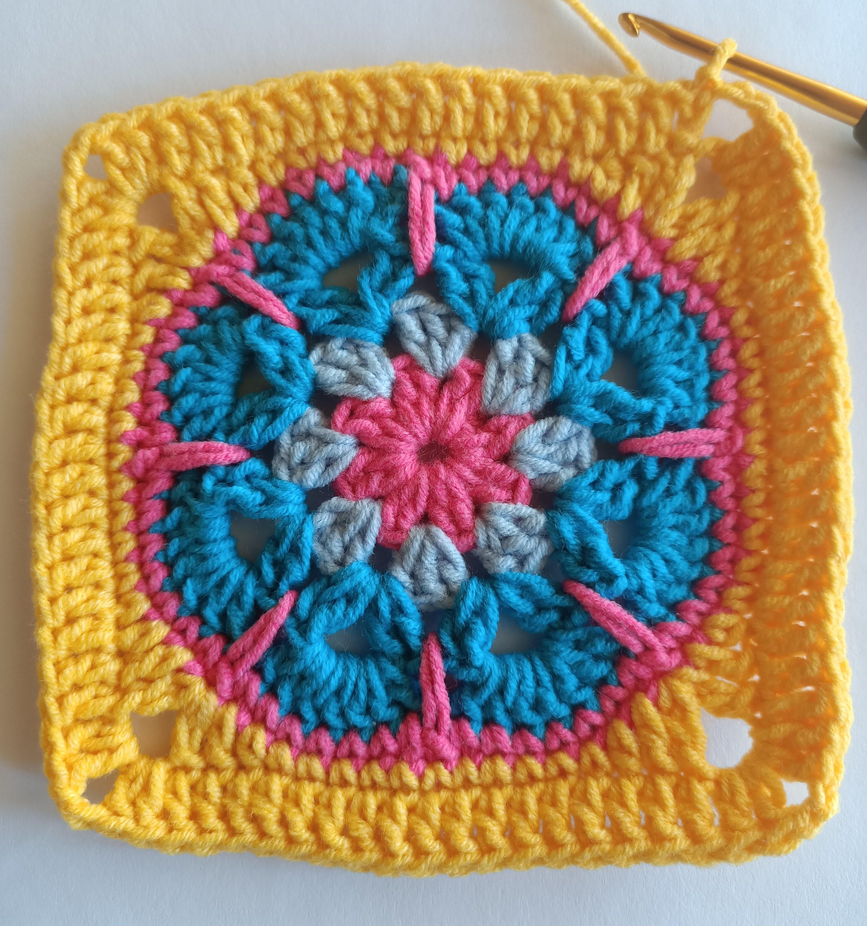 African Flower Crochet Granny Square Pattern, Easy Crochet Motif ...