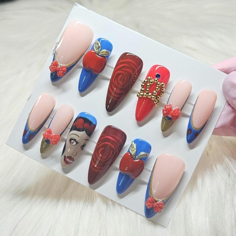 Snow White Press on Nails Set - Etsy