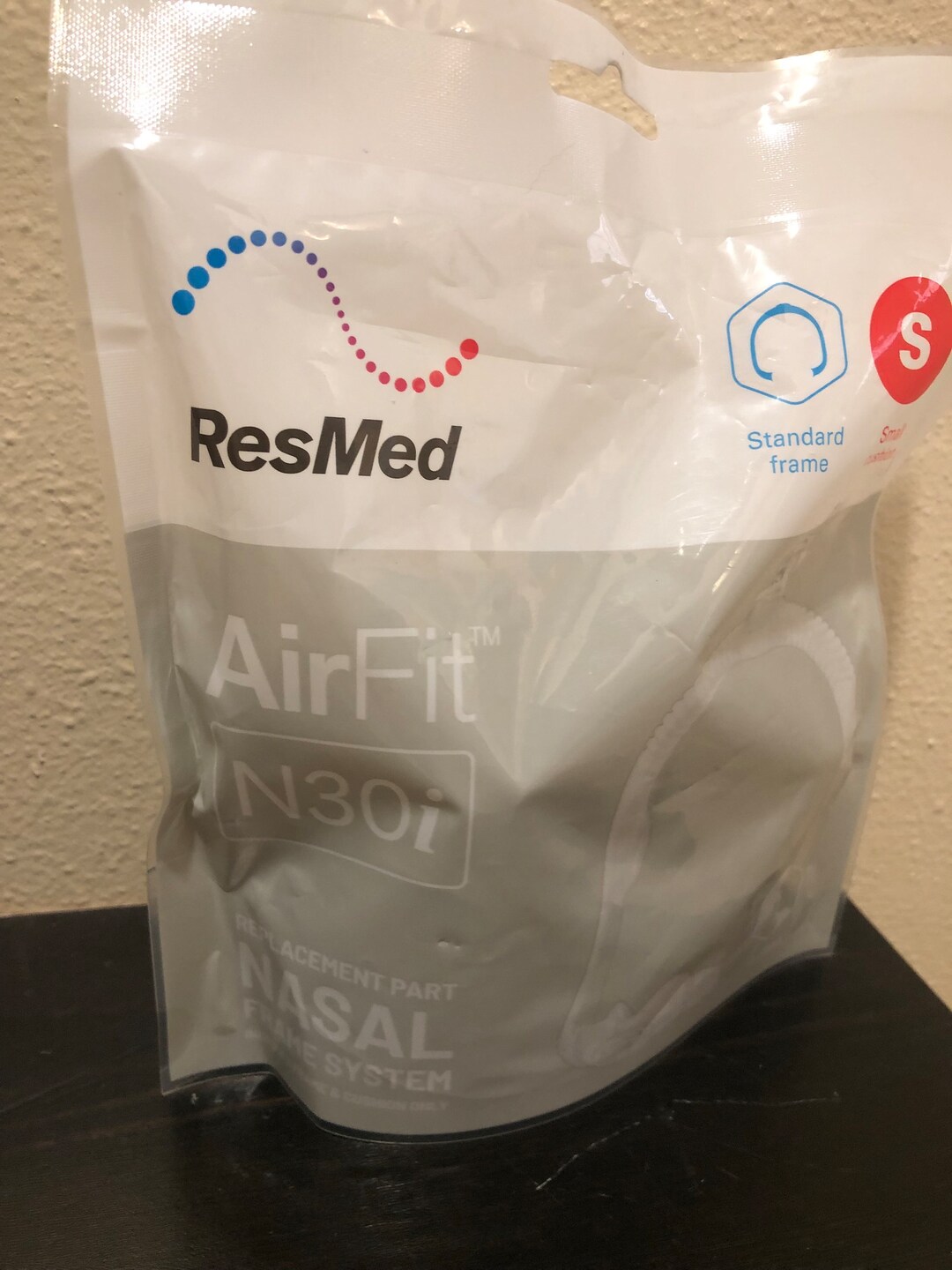 Resmed Airfit N30i Standard Frame and Small Quietair Cushion With Elbow ...