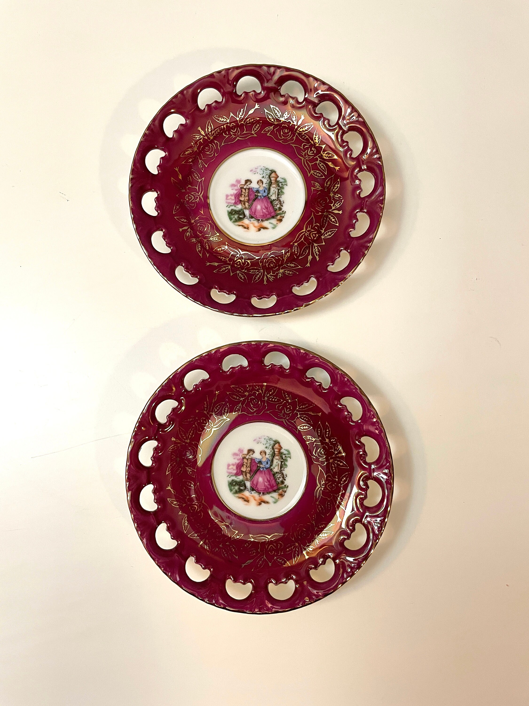 Vintage Victorian Style Tea Set With Cups, Saucers, Creamer, and ...