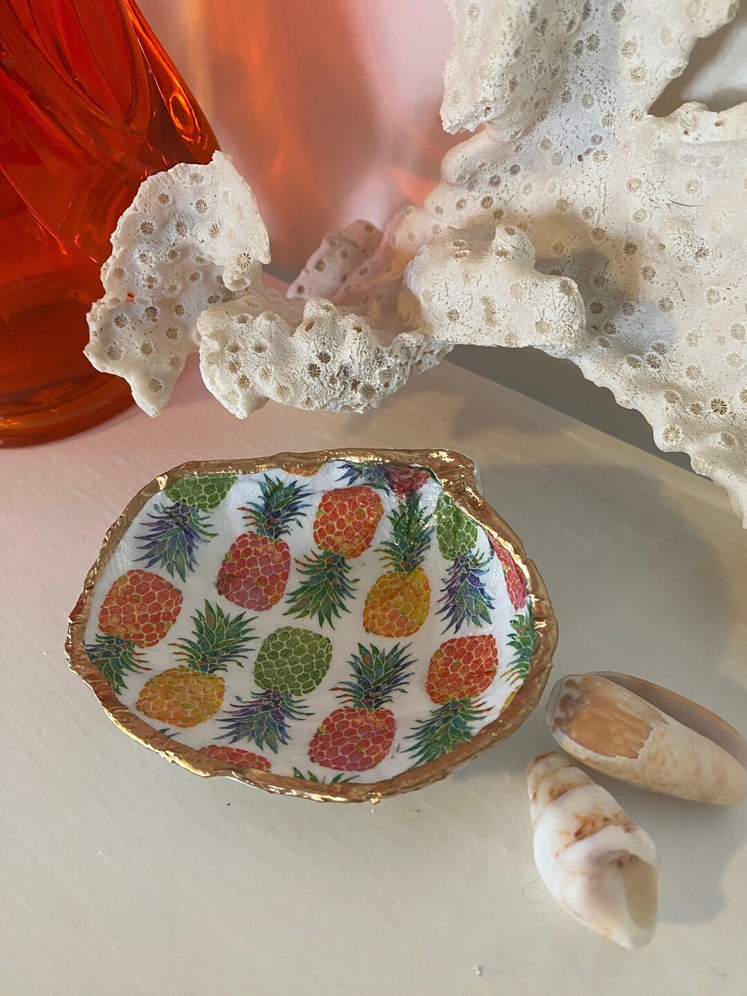 Pineapples, Clam Shell, Trinket Dish, Jewelry Dish, Beach Decor - Etsy