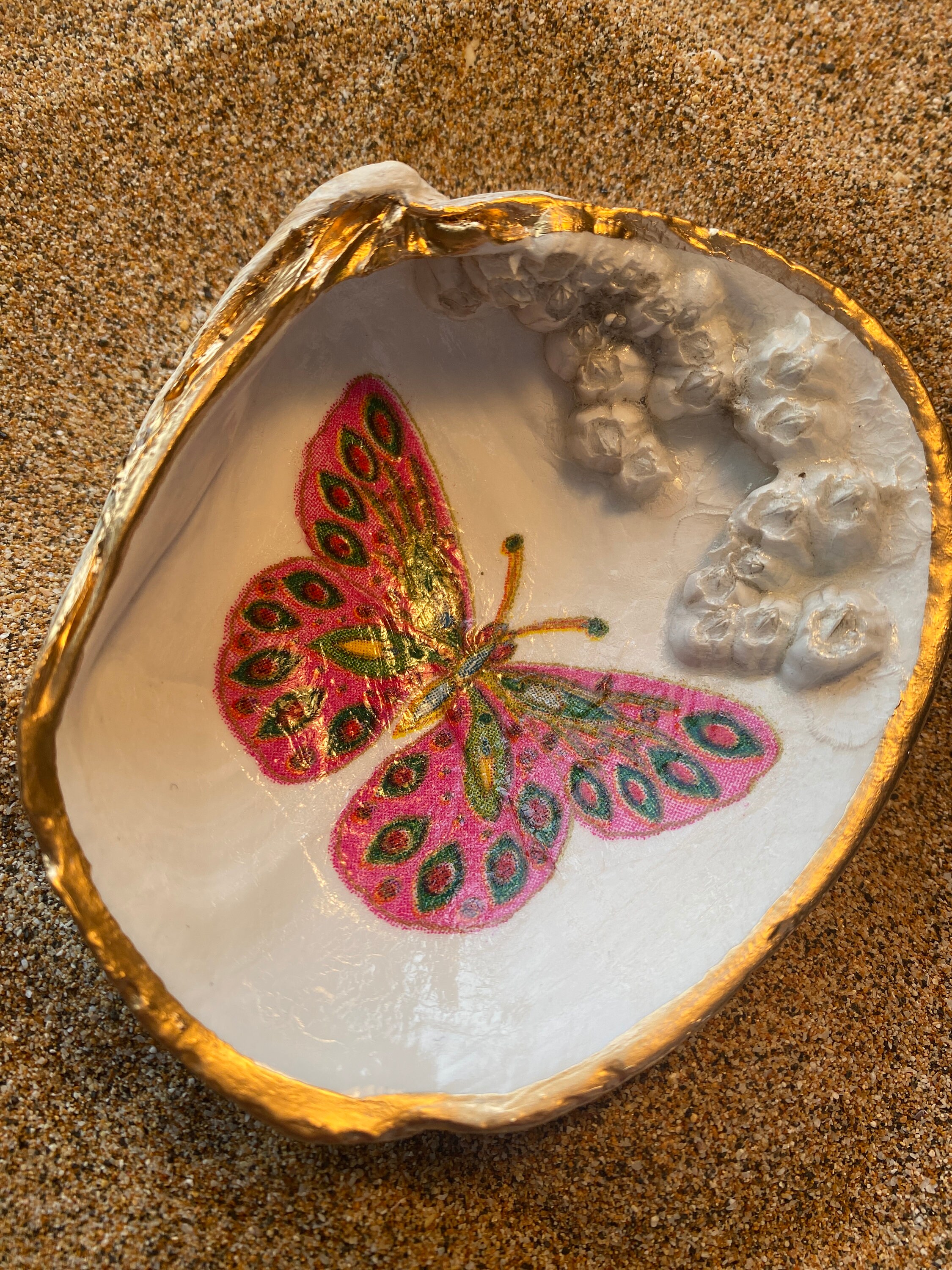 Pink Butterfly, Clam Shell, Trinket Dish, Jewelry Dish, Beach Decor - Etsy
