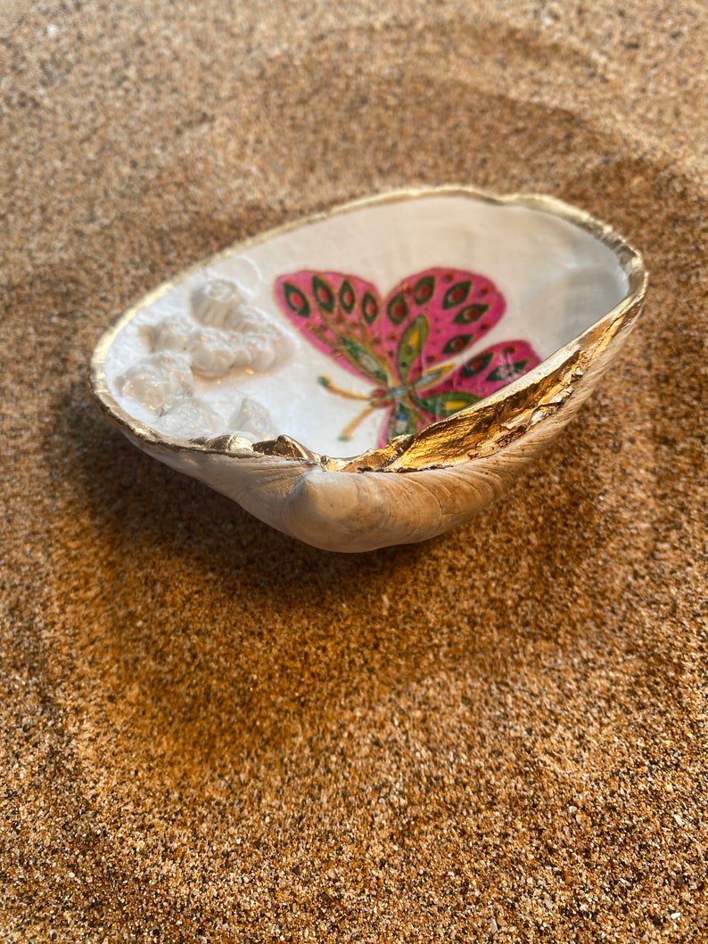 Pink Butterfly, Clam Shell, Trinket Dish, Jewelry Dish, Beach Decor - Etsy