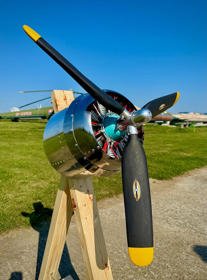 Wright R-1820 Radial Engine Half-model (1:5 Scale) B-17 Flying Fortress ...