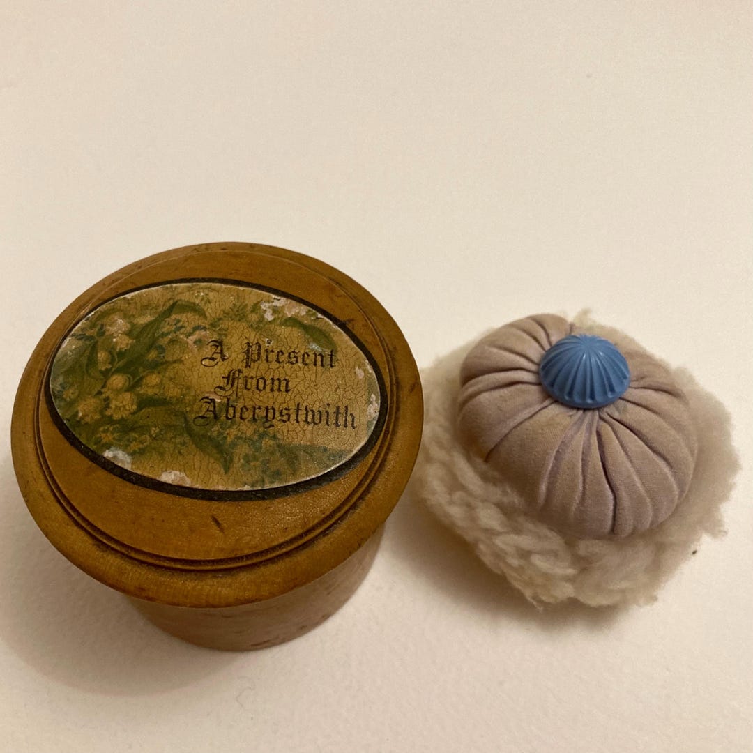 Powder Puff & Treen Lidded Box, ‘A Present From Aberystwith’. Victorian ...