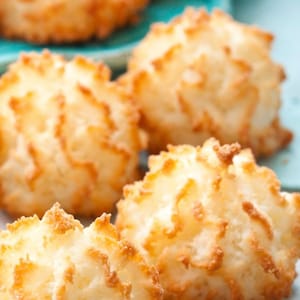 Coconut Macaroons: Soft, Chewy Coconut Cookies (1 Lb) - Etsy