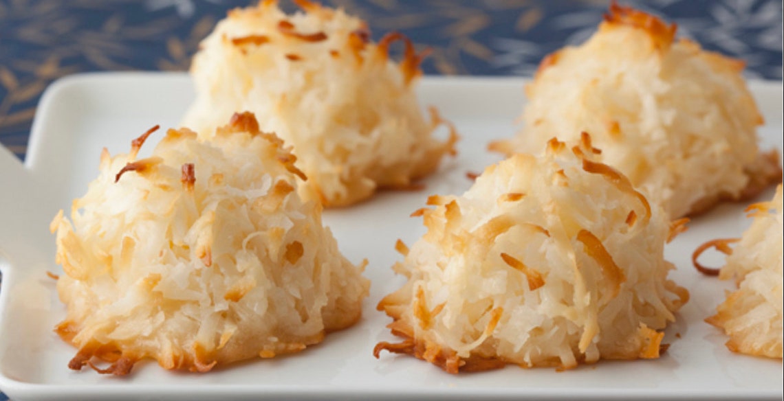 Coconut Macaroons: Soft, Chewy Coconut Cookies (1 Lb) - Etsy
