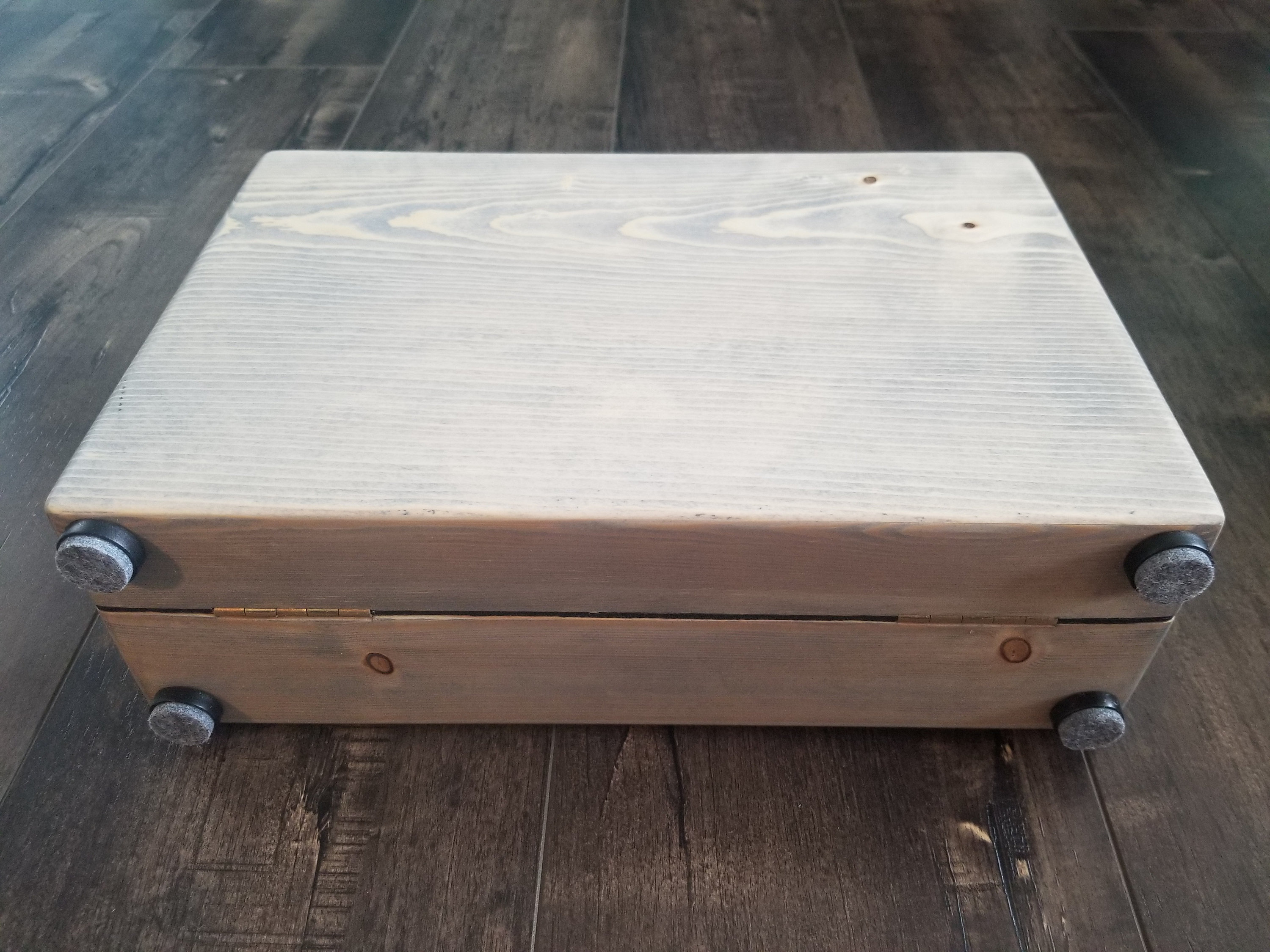 Commander Carrier - A Solid Wood Deck Box With Room for Six 100+ Deck ...
