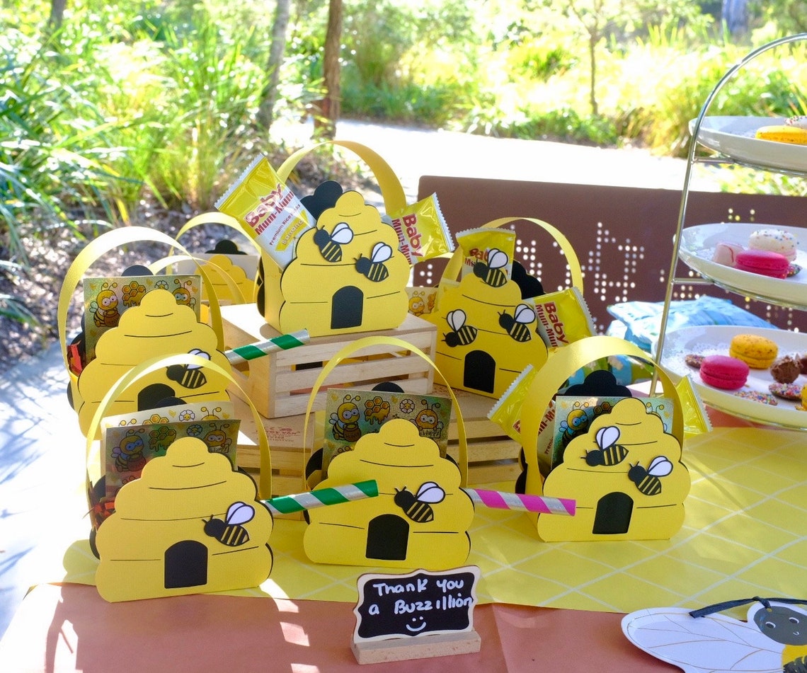 Bee Beehive Gift Card Holder: Party Favor Box (PDF & SVG) - Etsy