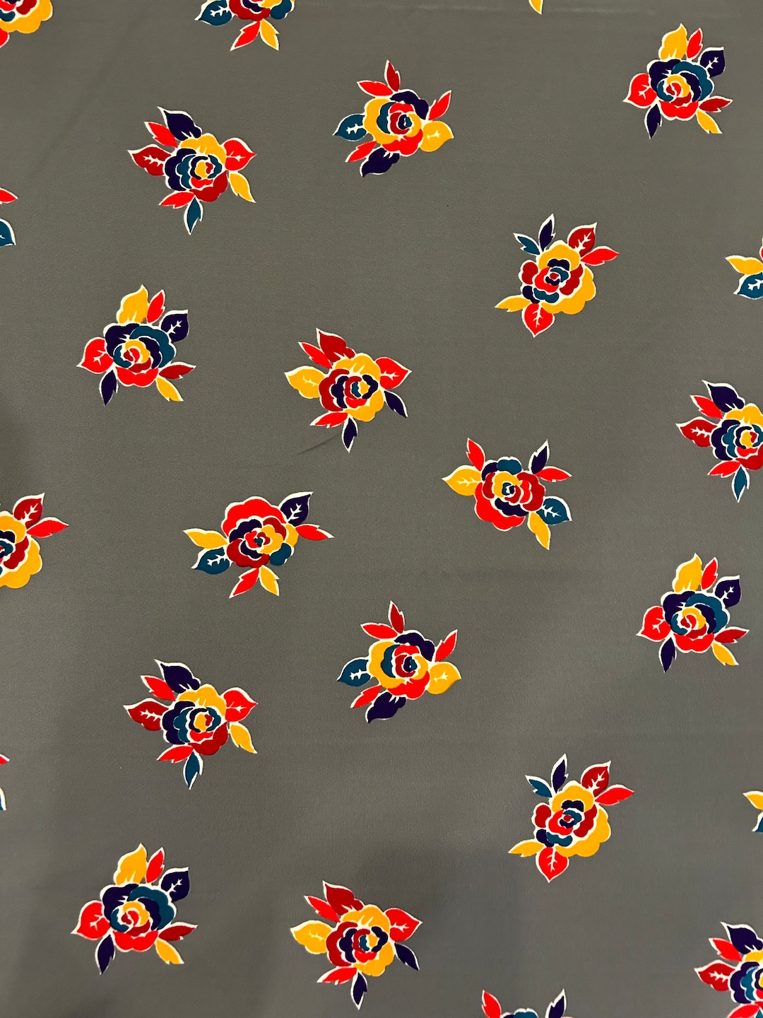 Grey Fabric With Bold Roses Flower Floral Polyester 2+ Yards! Estate ...