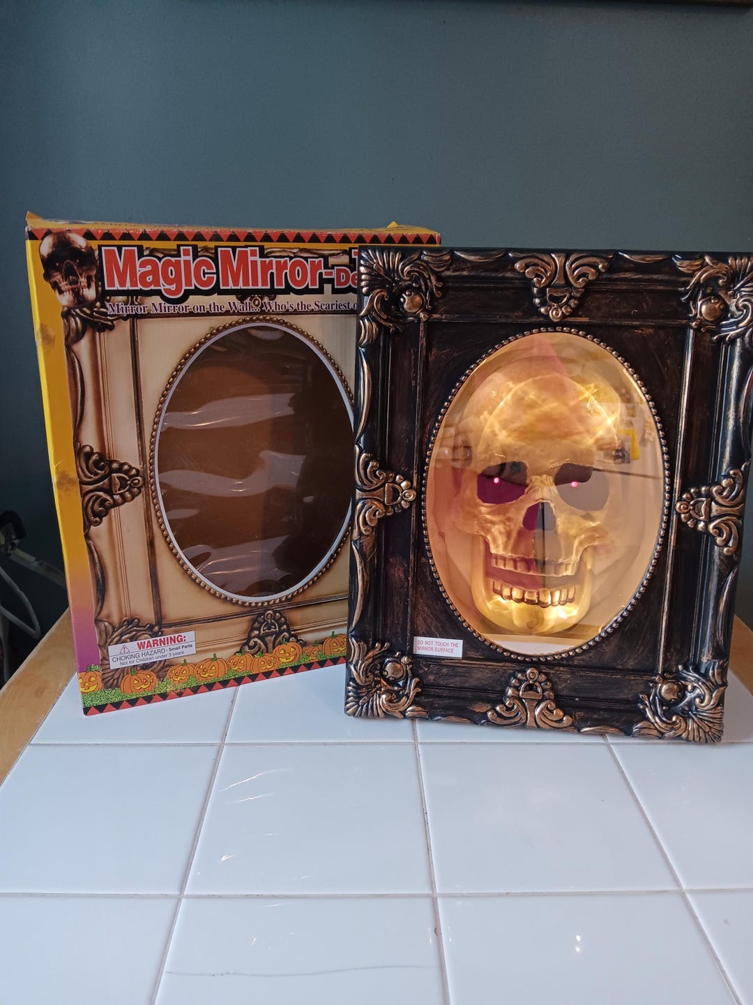 Gemmy Mystical Magic Mirror Animated Musical, Talking, Light up Skull ...