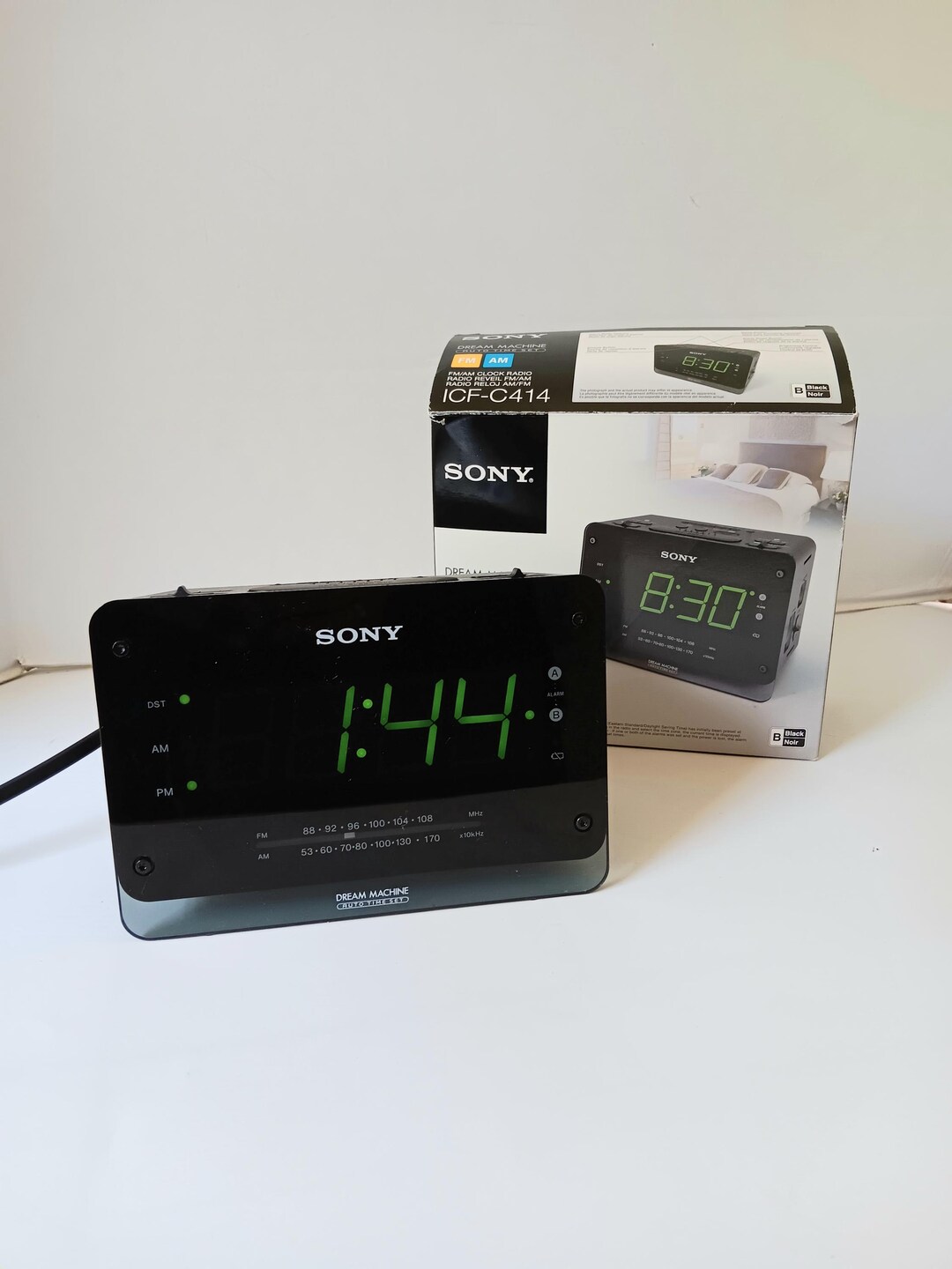 Sony Dream Machine AM/FM Radio Alarm Clock Digital Green Display With ...