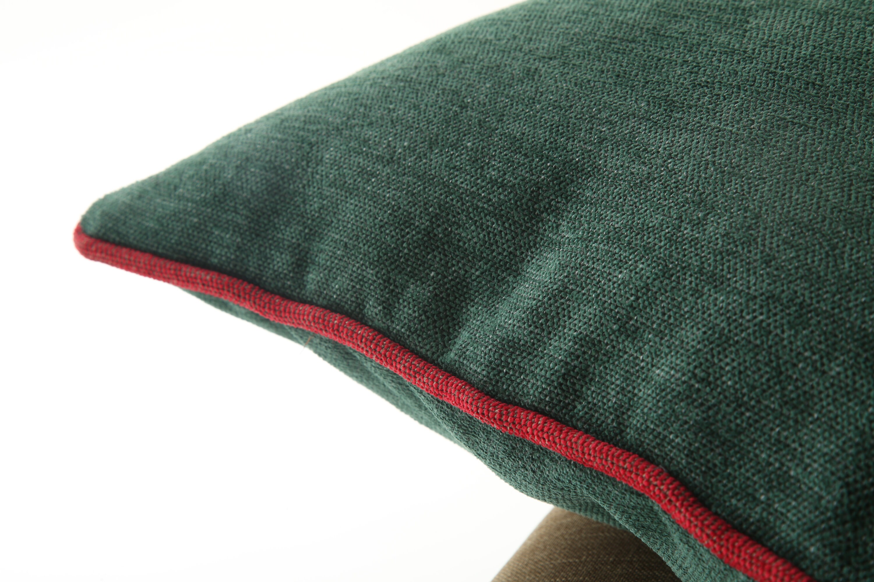 Green Pillow With Red Pipping , Linen Throw Pillows , Pipping ...