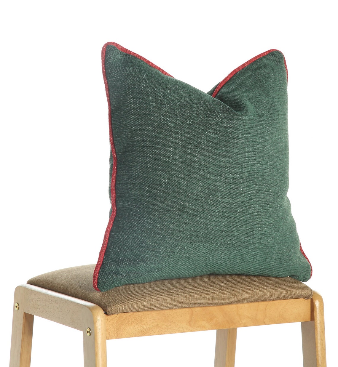 Green Pillow With Red Pipping , Linen Throw Pillows , Pipping ...