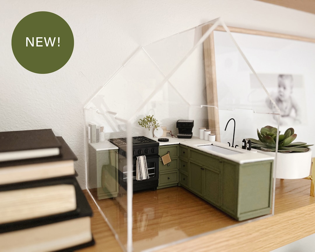 Clear Acrylic Miniature Display Case: Book Nook for Desk & Bookshelf - Etsy