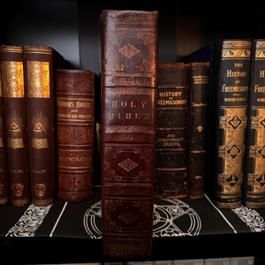1838 All Seeing Eye YAHWEH Bible Apocrypha Old Testament Lost Gospels ...