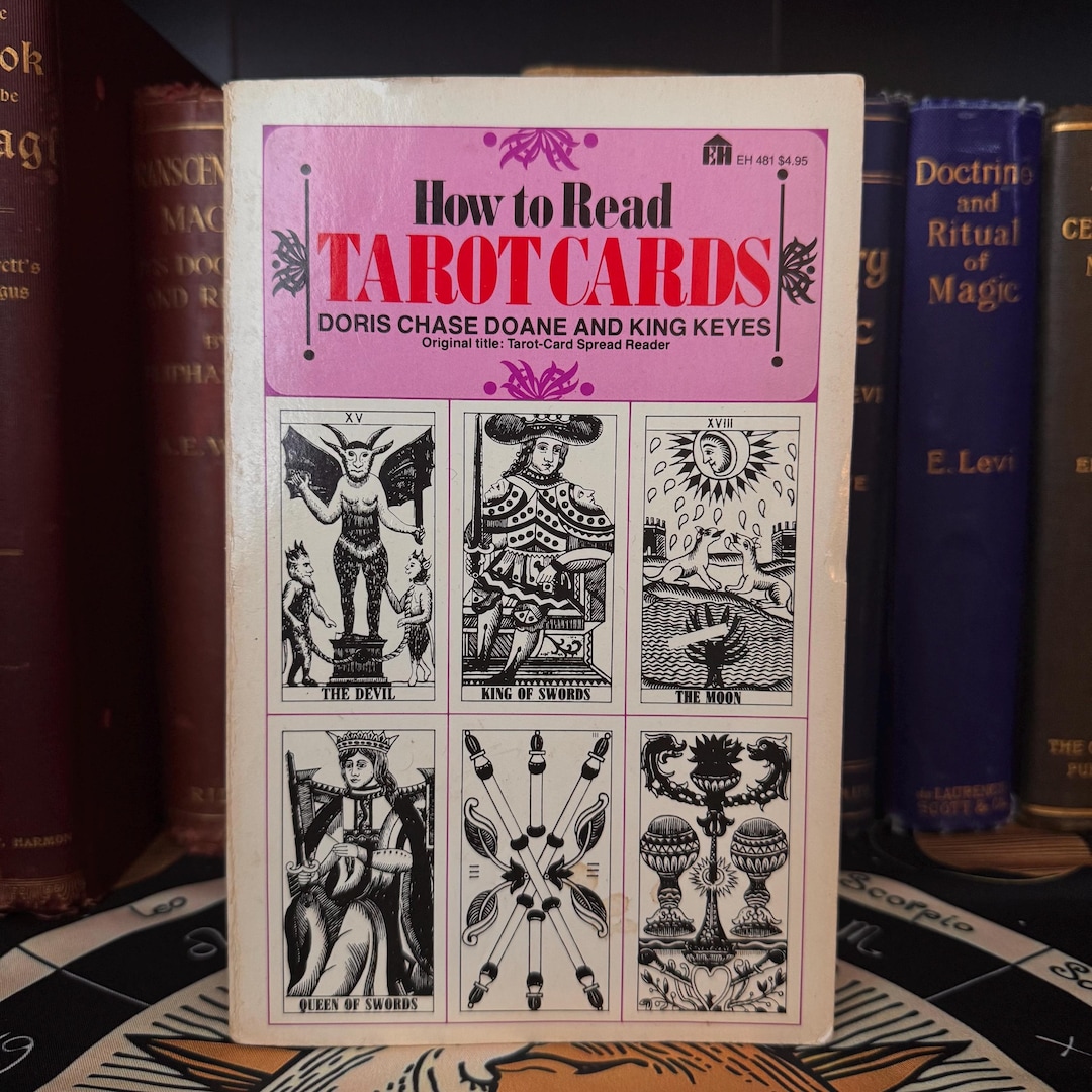 How to Read Tarot Cards Book - Astrology Esoteric Hermeticism Occult ...