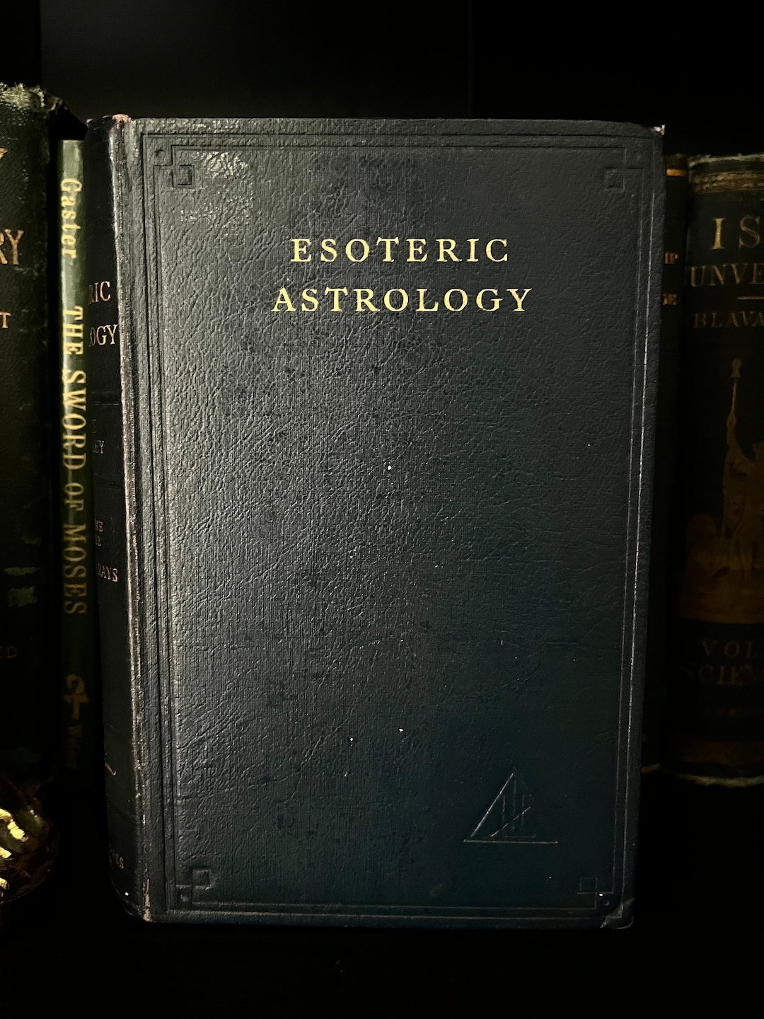 Esoteric Astrology, by Alice Bailey **second Edition** - Theosophical ...