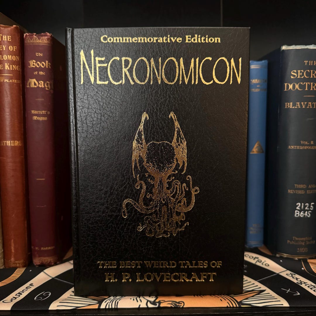 Necronomicon, the Best Weird Tales of H P Lovecraft - Occult Book ...