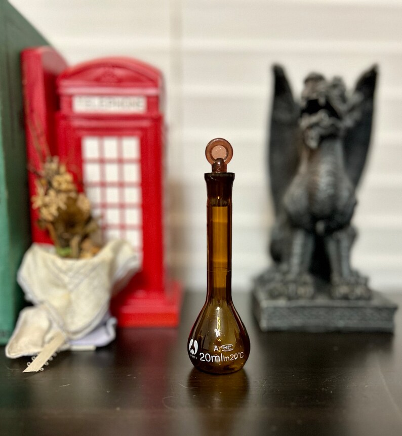 Mini Science Set: Amber Volumetric Flask Set (5-20 Ml) - Etsy