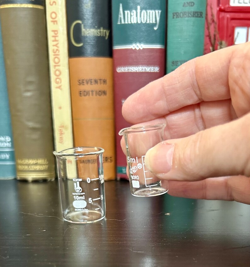 Tiny Science: Tiny Beaker Set 5 and 10 Ml - Etsy