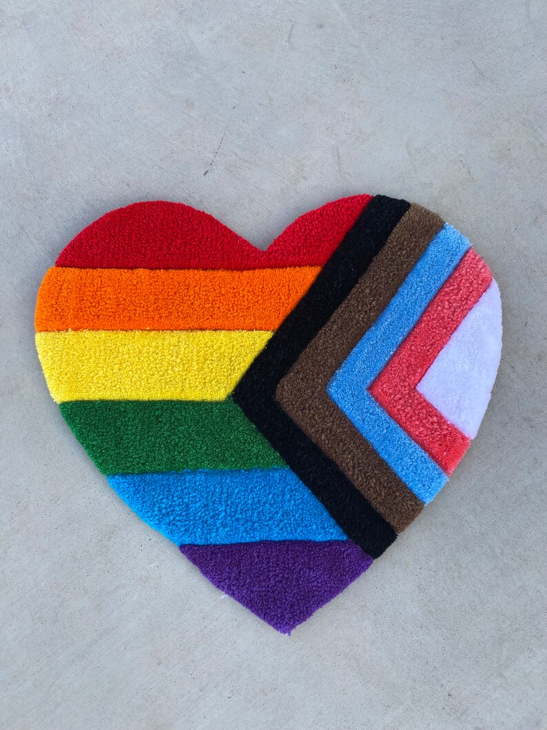 Rainbow Heart Rug - Etsy
