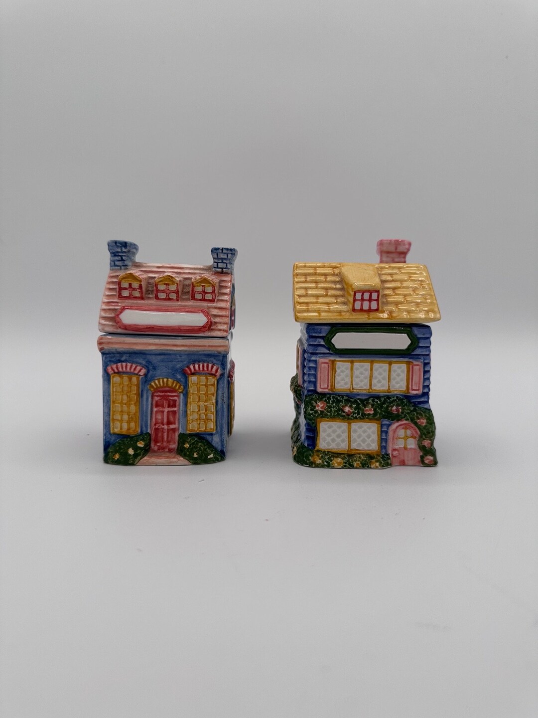 Avon Country Kitchen - Set of 2 - Customizable House Spice Containers ...