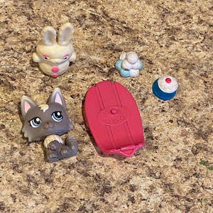 Littlest Pet Shop Wolf and Winter Accessories - Etsy