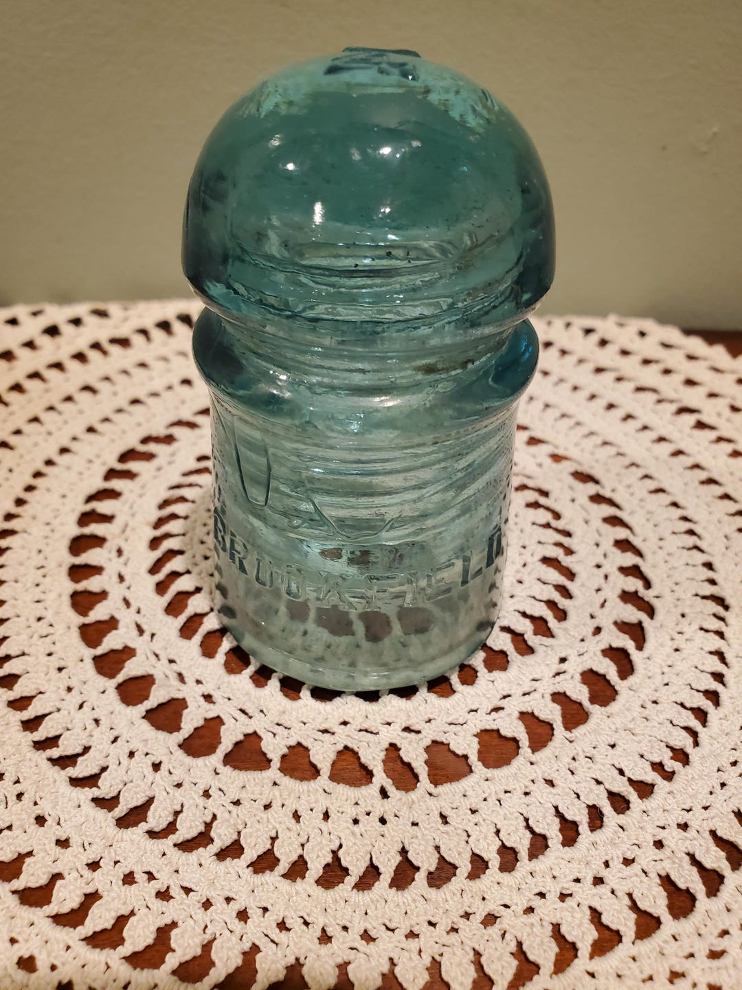 Brookfield Antique Aqua Green Glass Insulator Has Medium Size Chip on ...
