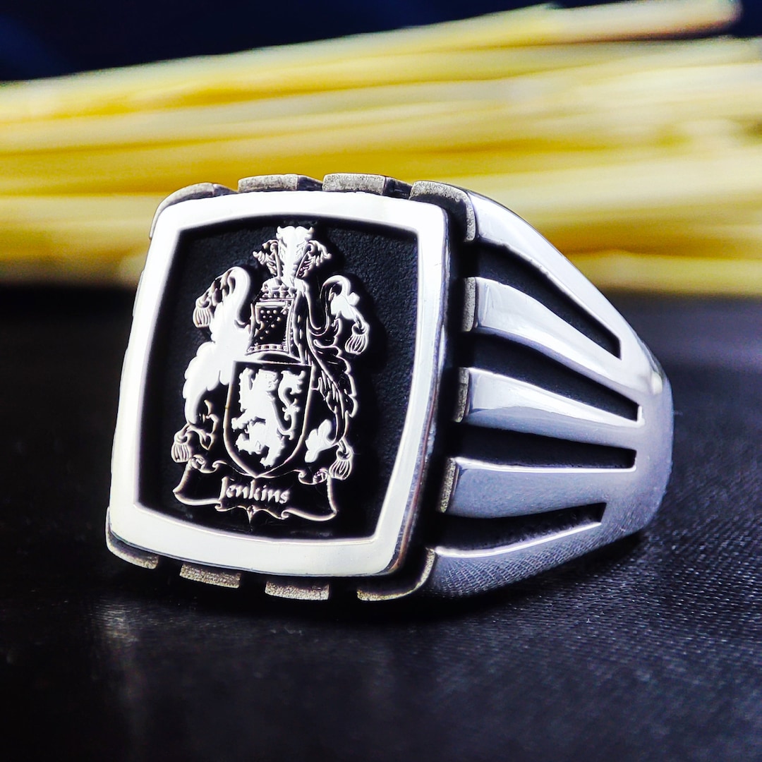 Family Crest Ring, Coat of Arms Ring, Personalized Ring, Family Crest ...