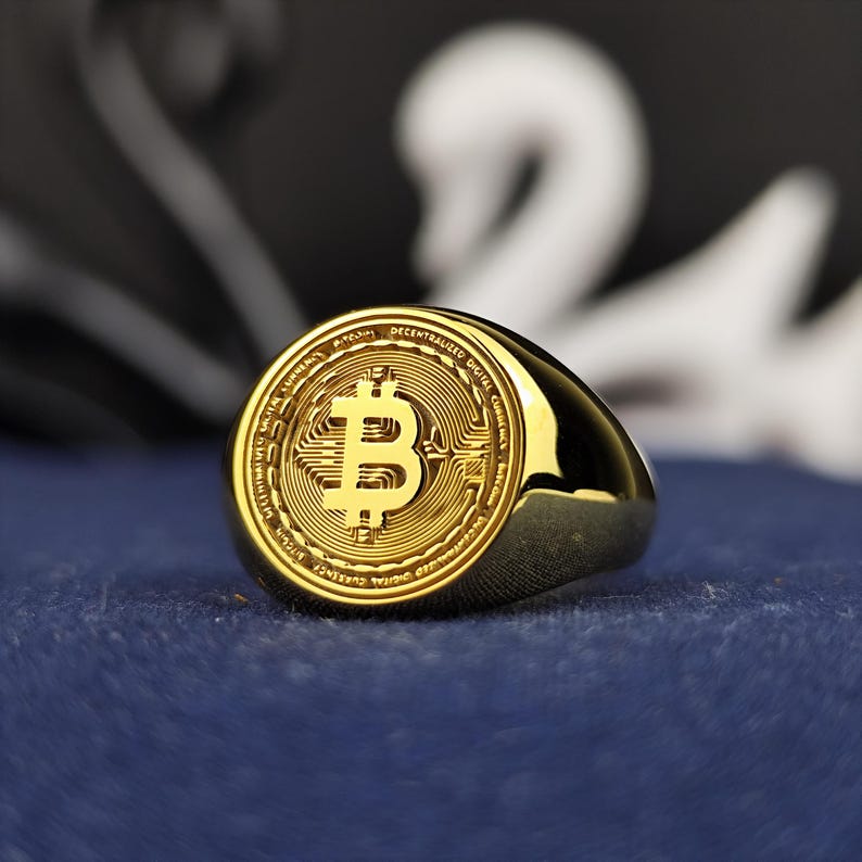 Gold Bitcoin Signet Ring – Exclusive Blockchain Jewelry for Crypto ...