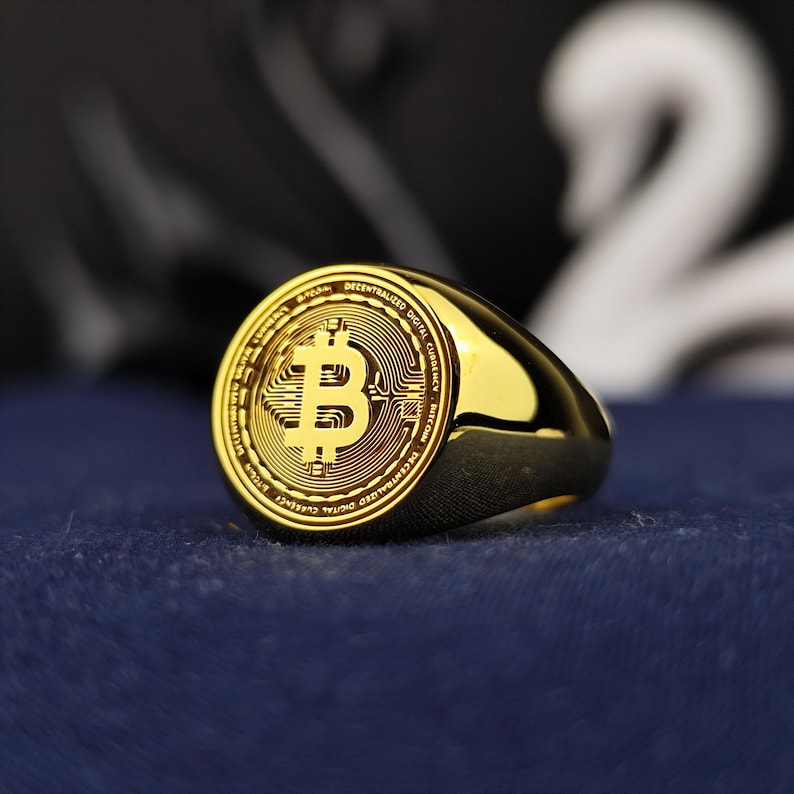 Gold Bitcoin Signet Ring – Exclusive Blockchain Jewelry for Crypto ...