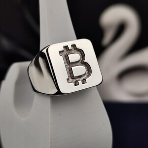 Square Bitcoin Ring – Custom Cryptocurrency Signet for Men in Gold or ...