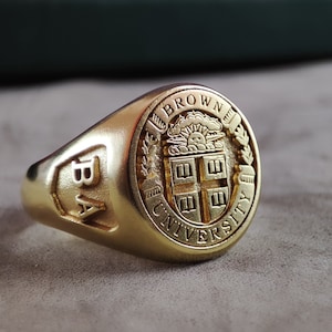Men’s University Ring in Pure Gold Plating – Custom College Graduation ...