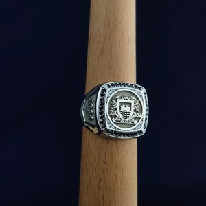 Men's Silver Coat of Arms Ring: Custom Engraved Family Crest Signet - Etsy