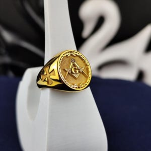 Gold Plated Masonic Ring – Classic Square & Compass Signet for ...