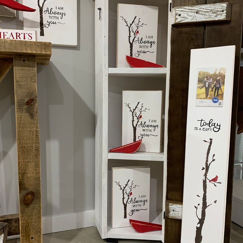 Cardinal Gifts - 60+ Gift Ideas for 2025