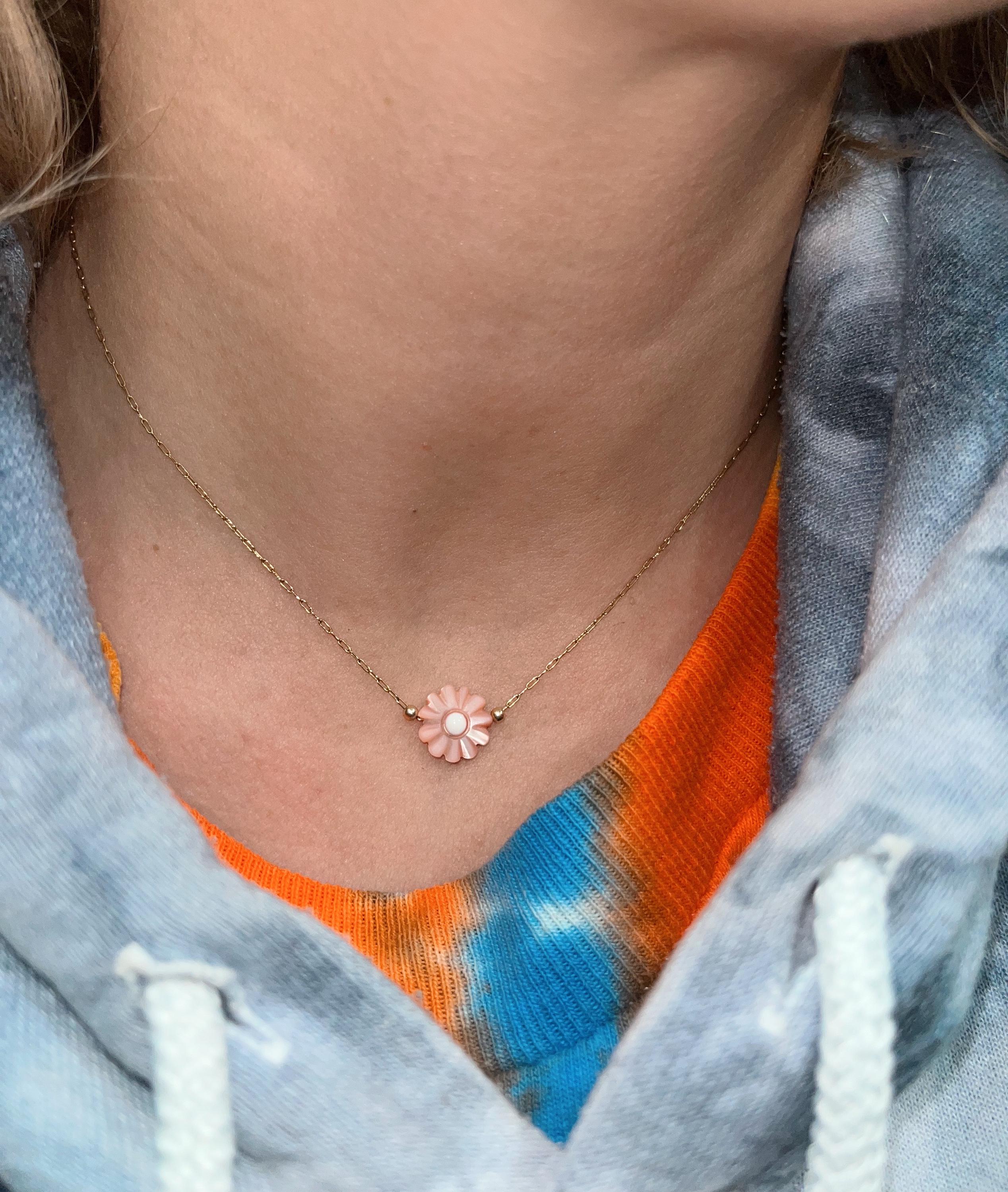 Red Daisy Gold Chain Necklace - Etsy