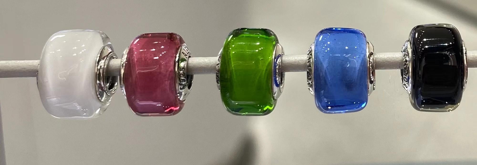 Pandora Moments Mini Murano Glass Pandora Bead Charm 2024 Holidays ...