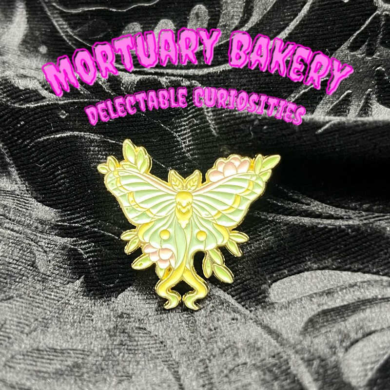 Luna Moth Pin - Etsy
