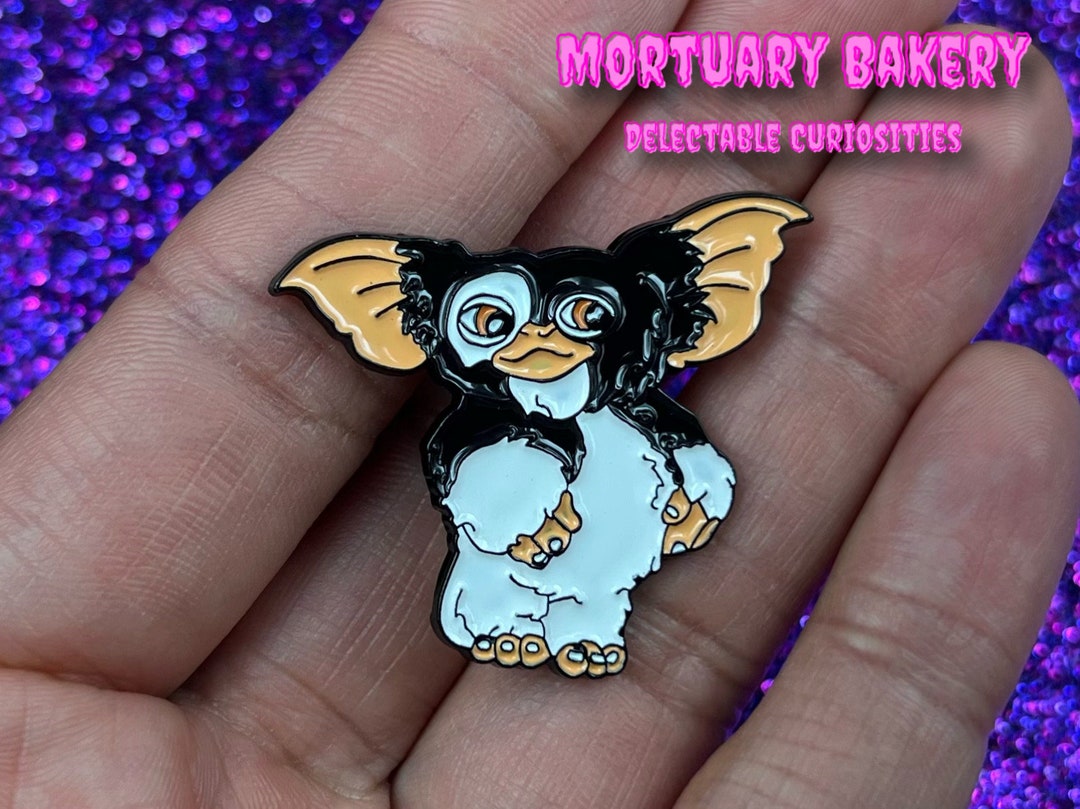 Gizmo Pin, Mogwai, Mogwai Pin, Mogwai Badge, Gremlins, Gremlins Pin ...