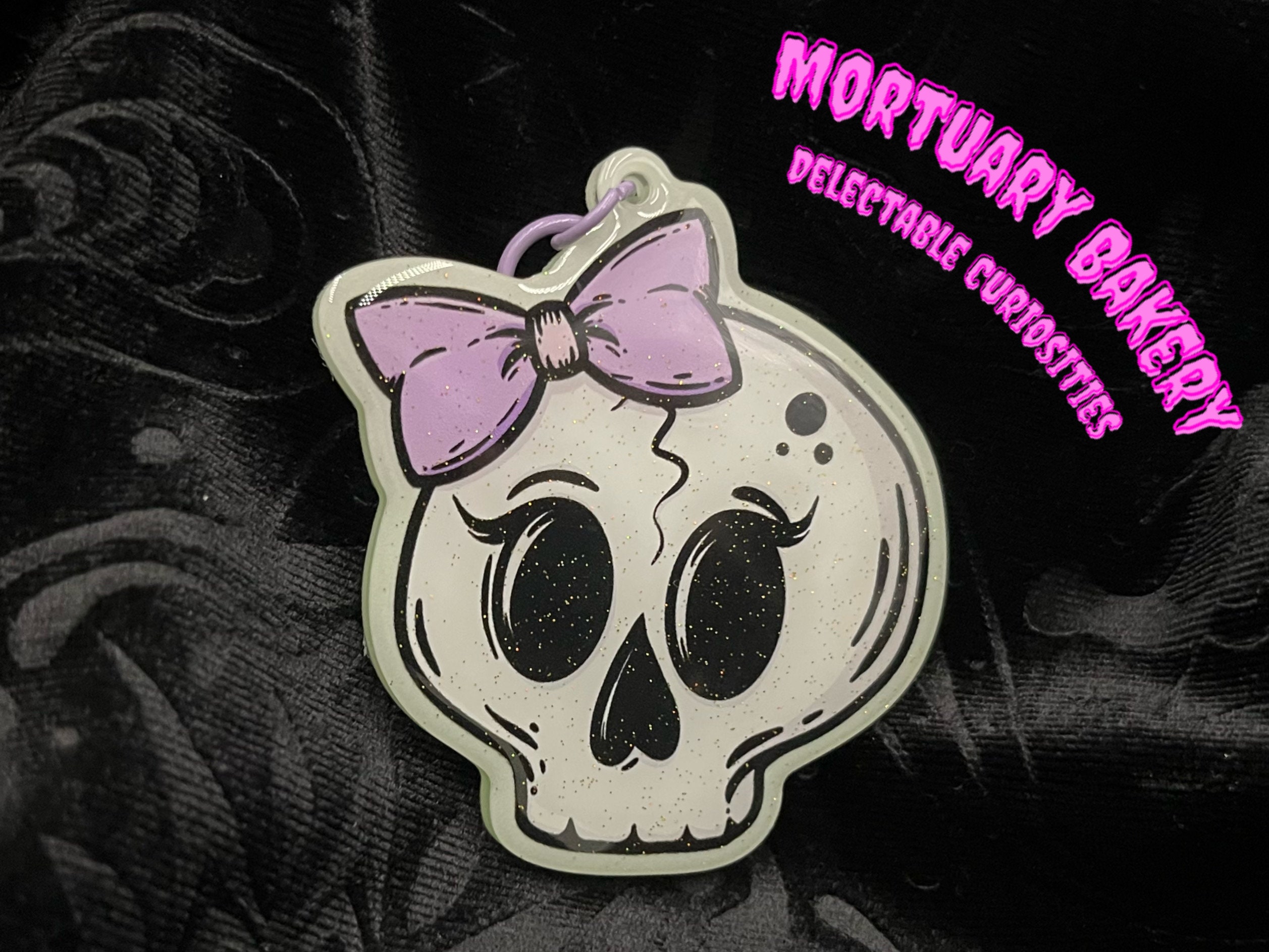 Glitter Epoxy Skull Keychain Glow in the Dark Keychain Skull - Etsy