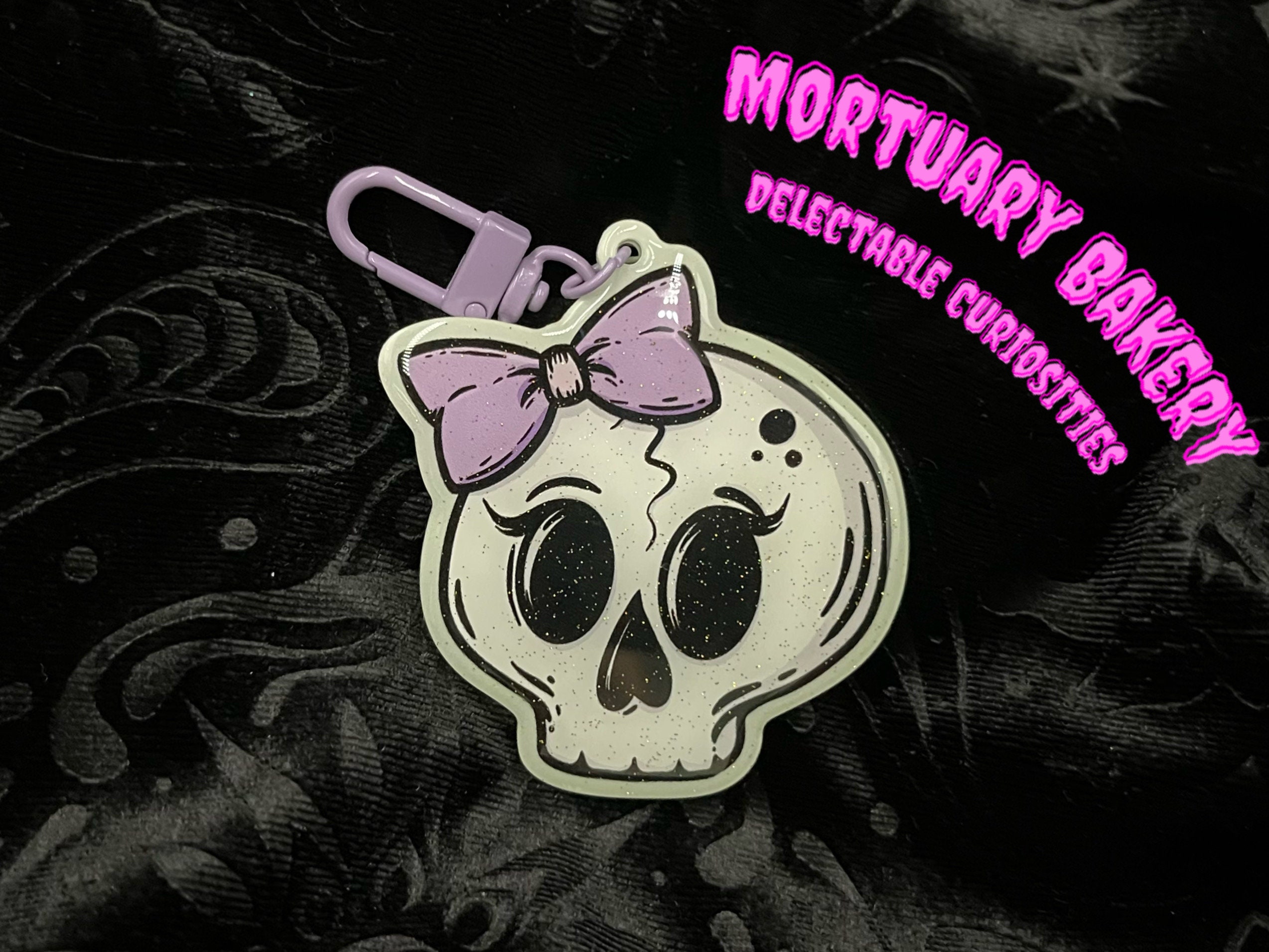 Glitter Epoxy Skull Keychain Glow in the Dark Keychain Skull - Etsy