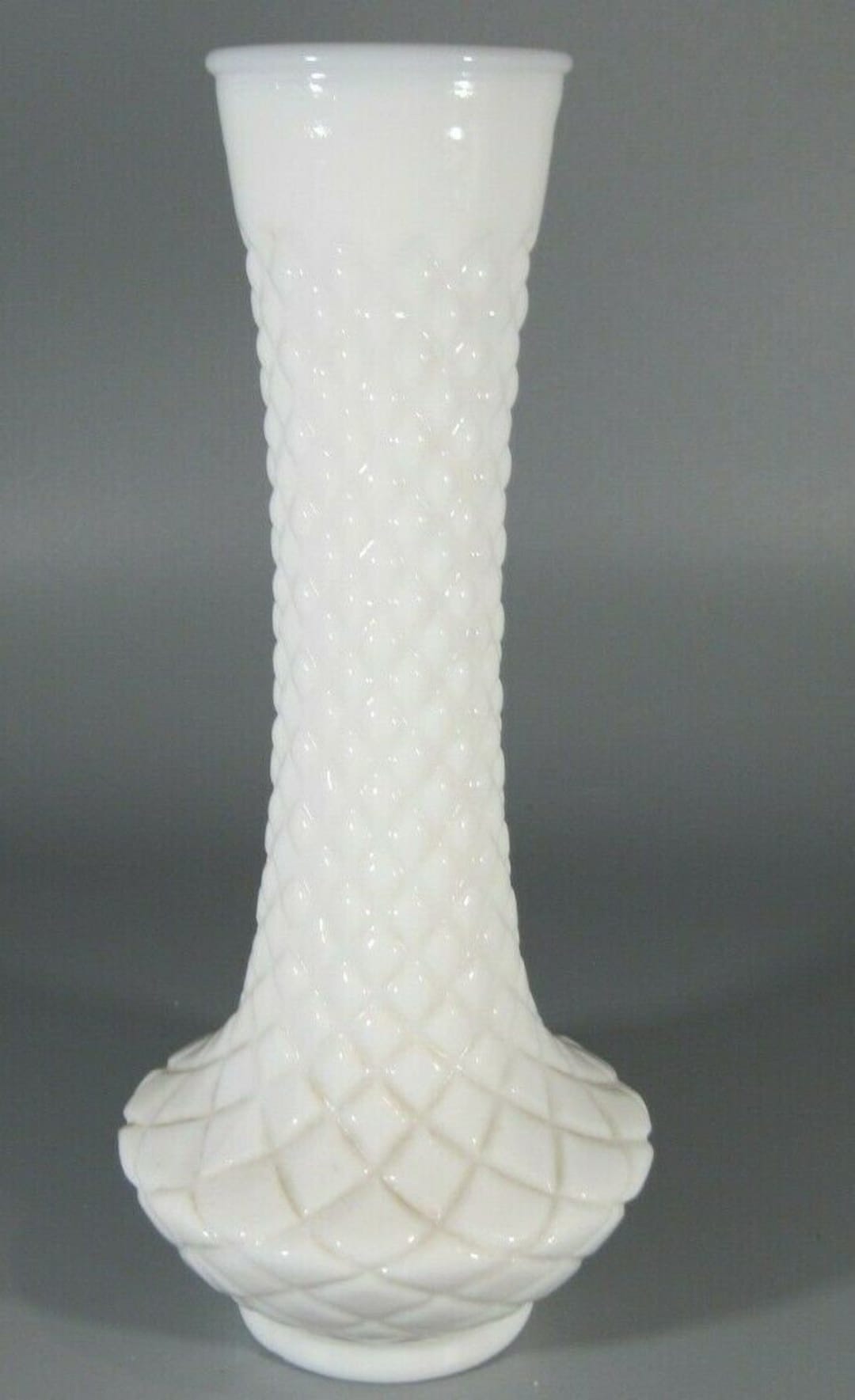 Vintage Diamond Pattern Quilted Pattern Milk Glass Vase 9 Tall - Etsy